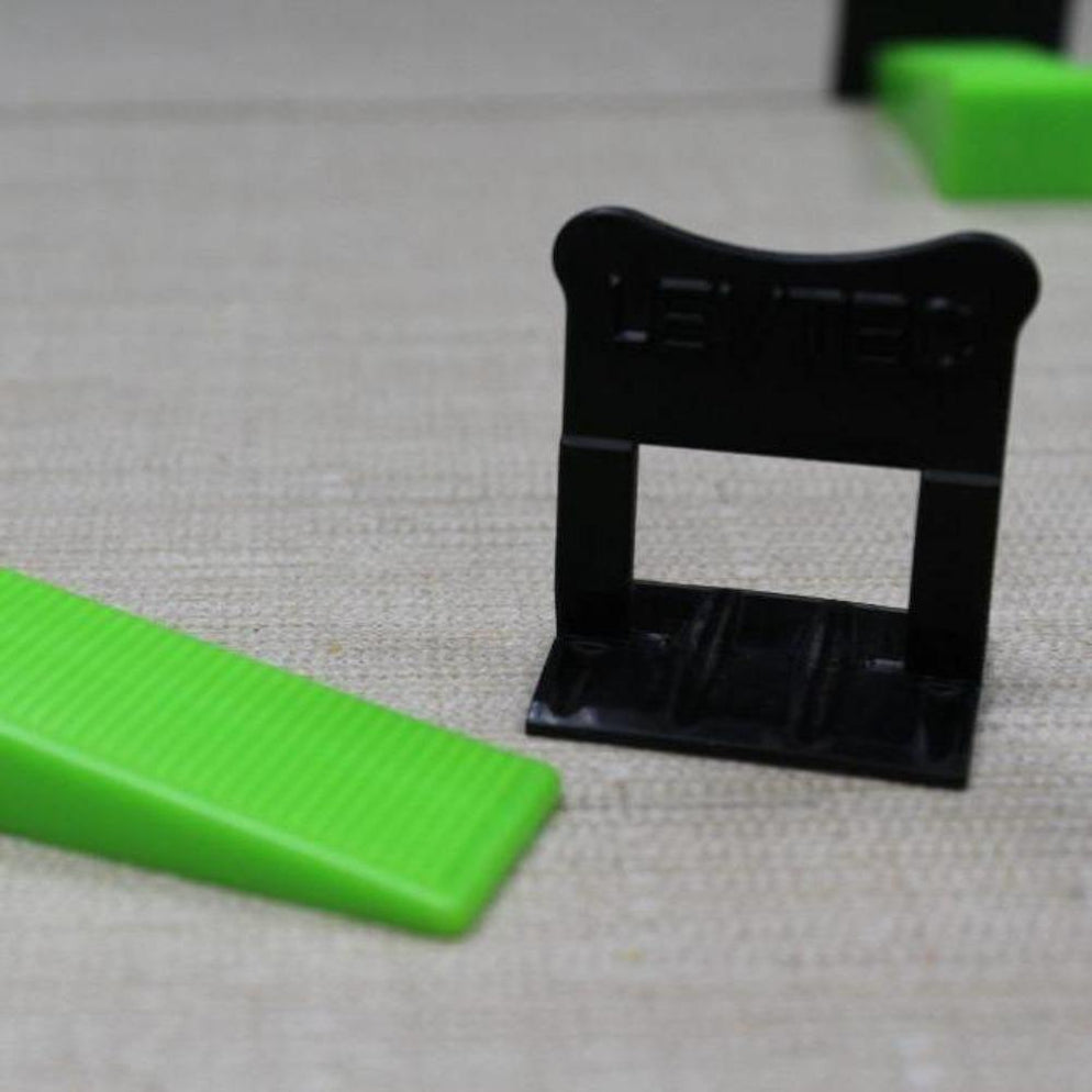 LEVTEC 1/8" Tile Leveling Clips for Perfect Tile Installations — TileTools
