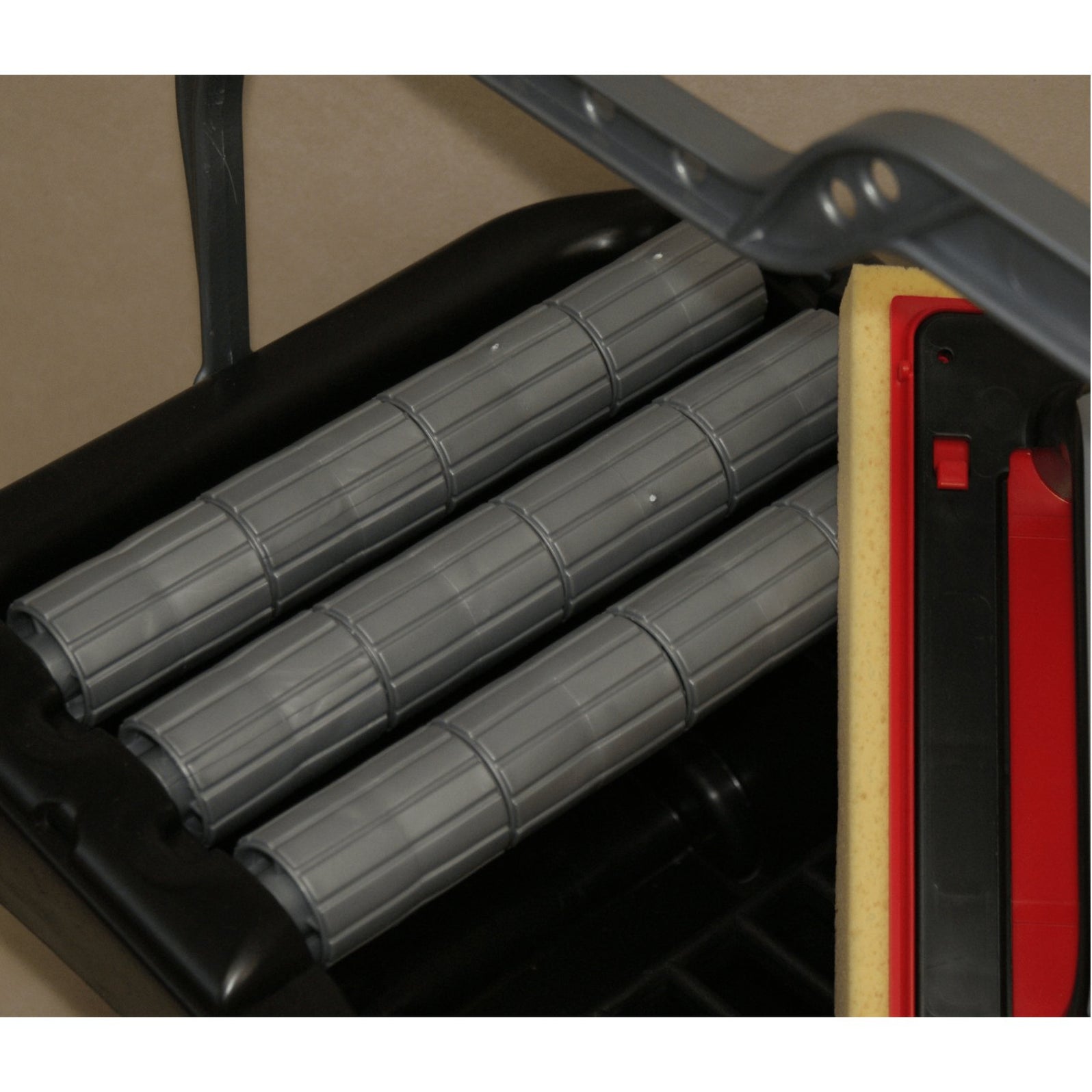 RTC "Rockin Roller" Wash Bucket - Clean Grout Faster and Stay ...